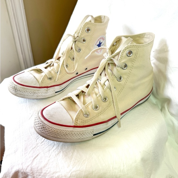 Converse | Shoes | Chuck Taylor All Star Hightop Converse Sneakers ...